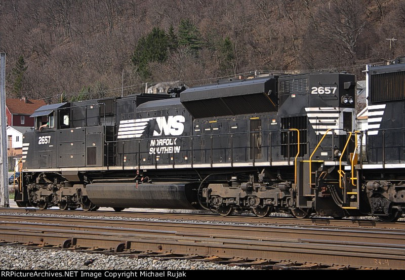 NS 2657